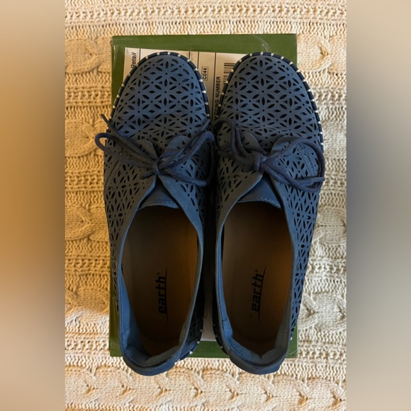 Earth | Shoes | Euc Earth Brand Shoes Sapphire Blue Soft Buck Size 75 ...